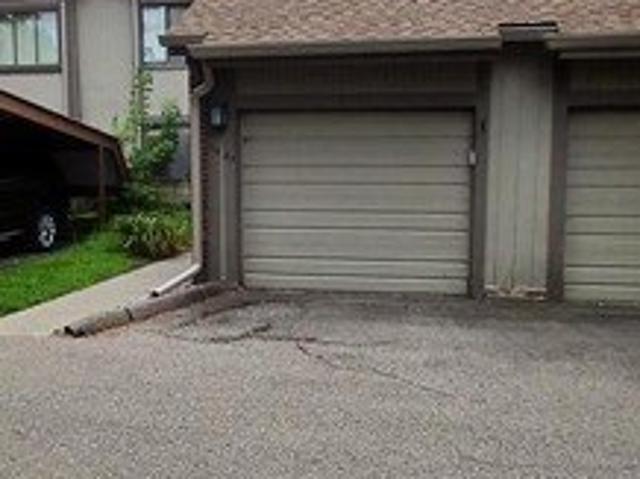 7445 Radcliff Ct, West Bloomfield Township, MI 48322