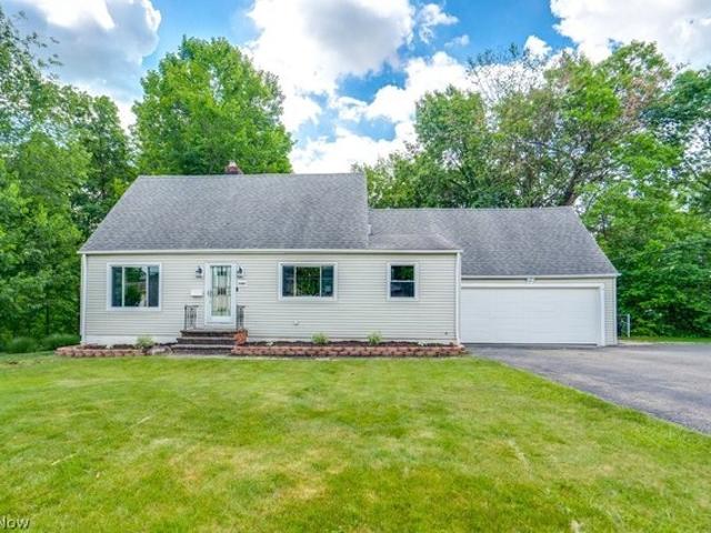 7447 Midland Rd, Independence, OH 44131