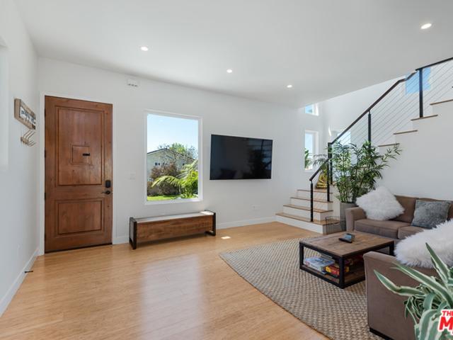 7447 W 81ST Street