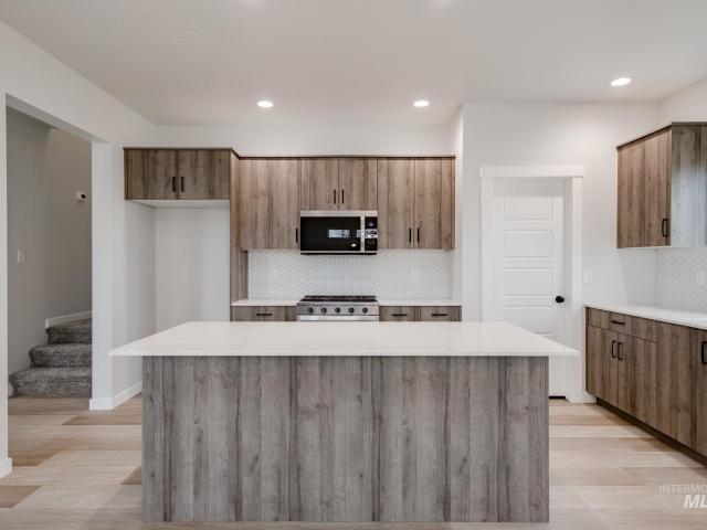 7447 W Trumbull Ct