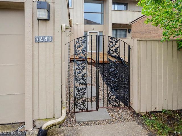 7440 Azalea Court