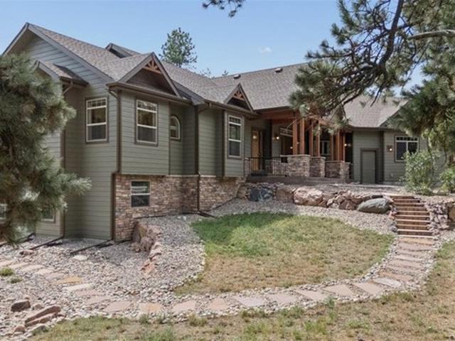 7440 Cameron Cir, Larkspur, CO 80118