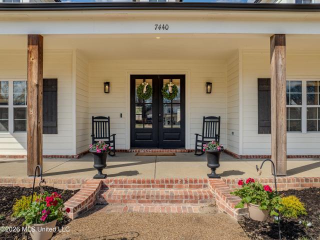 7440 Crosswinds Boulevard