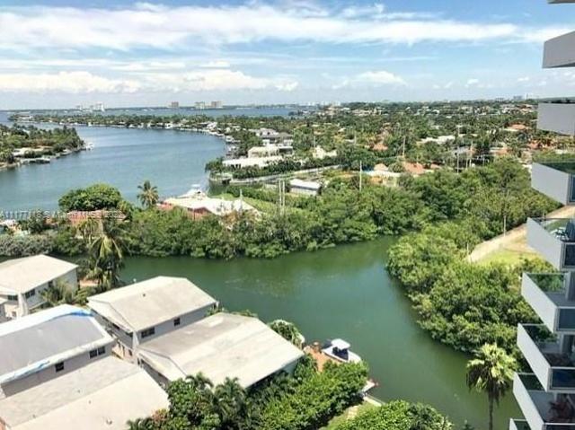 7441 Wayne Ave #11C Miami Beach, FL 33141