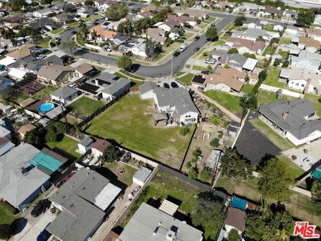 7442 Mcneil Way