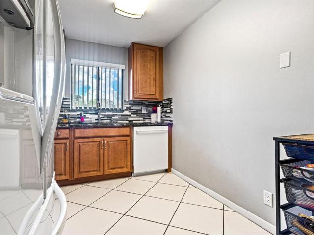 7442 Ashmont Cir, Unit 203, Tamarac, FL 33321 | MLS #B26045