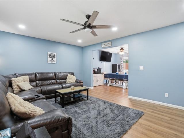 7442 Tamkrist Trail