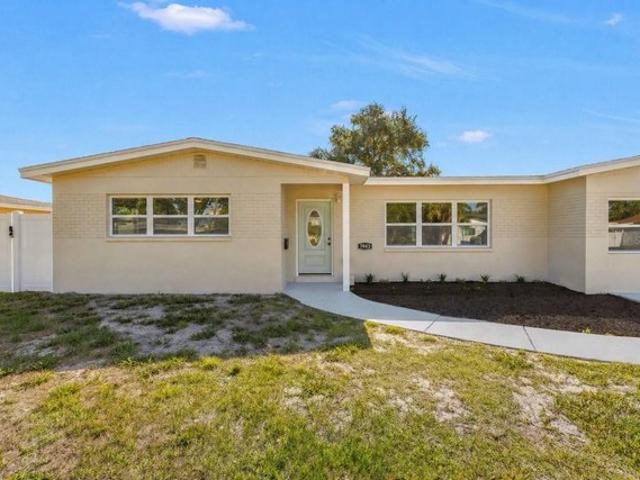 7443 2nd St N, Saint Petersburg, FL 33702