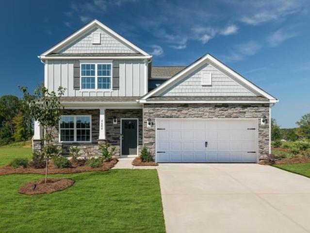 744 14th Avenue Ct NE, Hickory, NC 28601