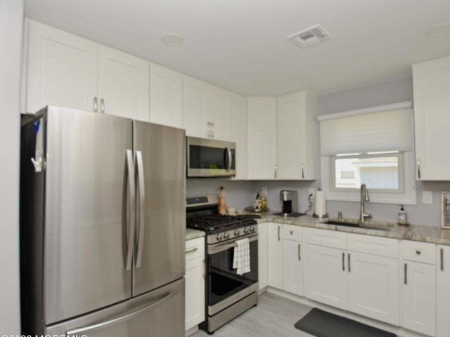 744 Anchor Ave, Beachwood, NJ 08722 | MLS #22608 | Compass