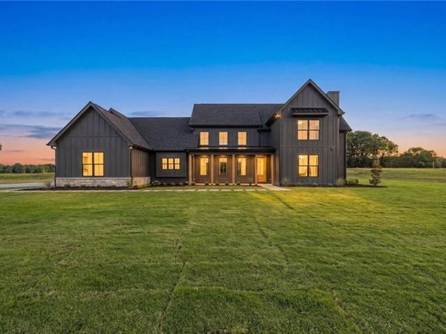 744 Garrison Rd, Pelzer, SC 29669