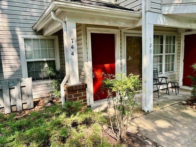 744 Drift Tide Dr, Virginia Beach, VA 23464