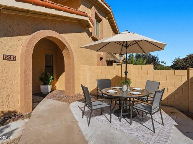 744 E North Ln Unit 2, Phoenix, AZ 85020