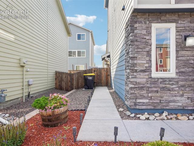744 Endeavor Way