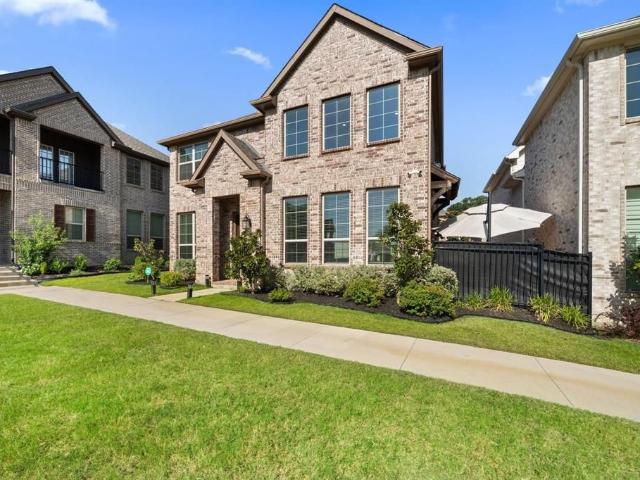 744 Patriot Ln, Irving, TX