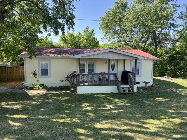 744 W Main St, Watertown, TN 37184