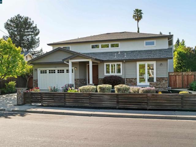 7454 Interlachen Ave