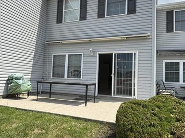 7455 Snug Harbor Dr, Russells Point, OH 43348