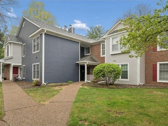 7455 W 110th St, Bloomington, MN 55438