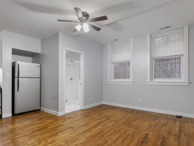 7456 N Greenview Ave, Unit 1D, Chicago, IL 60626 | MLS #12563 | Compass