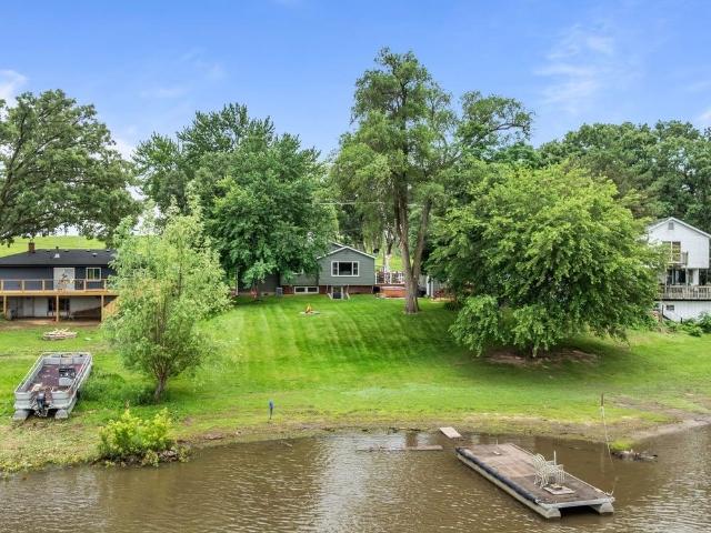 7456 N River Road