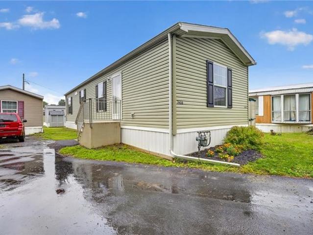7458 Continental Cir, Upper Macungie Township, PA 18087