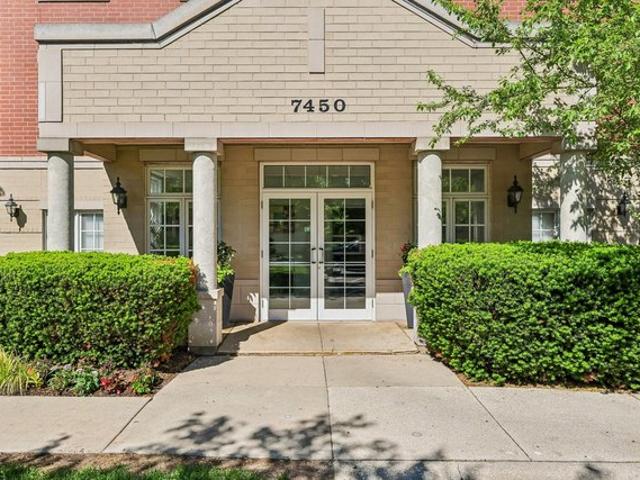 7450 N Lincoln Ave Unit 204, Skokie, IL 60076