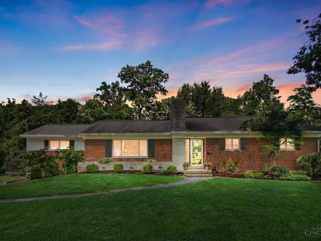 7451 Sagamore Dr, Cincinnati, OH 45236