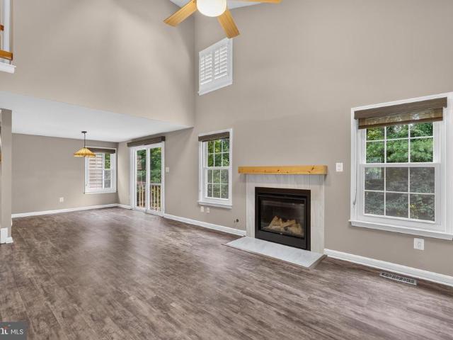 7452 Cross Gate Lane