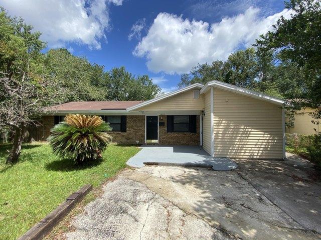 7453 Jade Dr N, Jacksonville, FL 32210