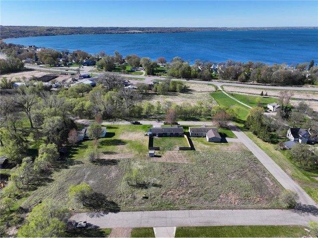 745 7th Ave NW, Glenwood, MN 56334