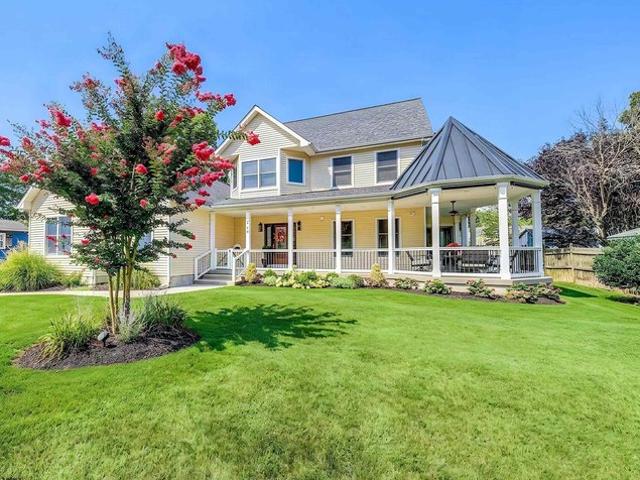 745 5th St, Somers Point, NJ 08244