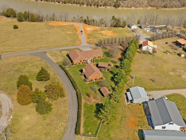 745 Colyer Rd, Bronston, KY