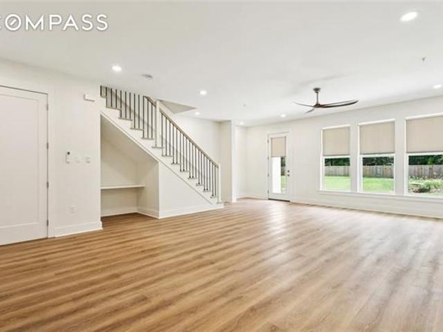745 Carroll St A, Mandeville, LA