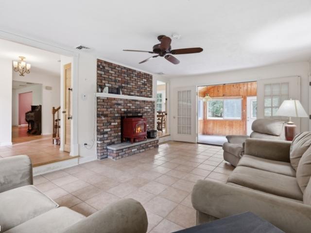 745 Backhus Estate Rd