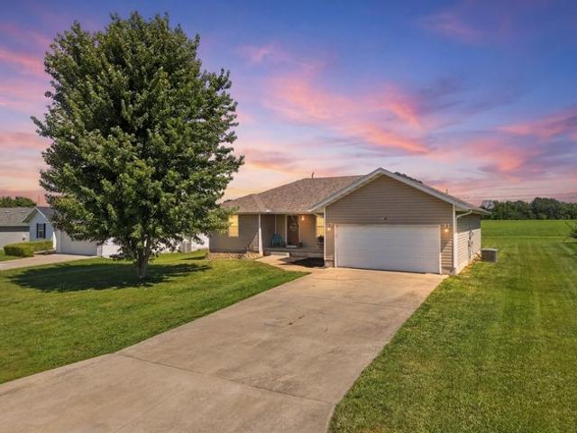 745 Birchwood Rd, Marshfield, MO 65706