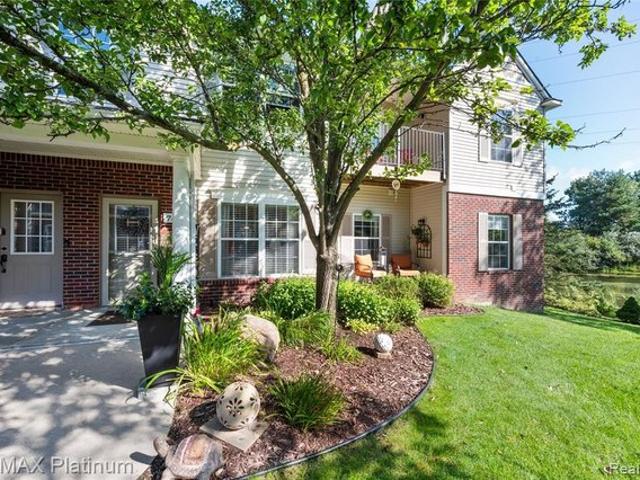 745 Eagle Dr Ste 200, Fenton, MI 48430
