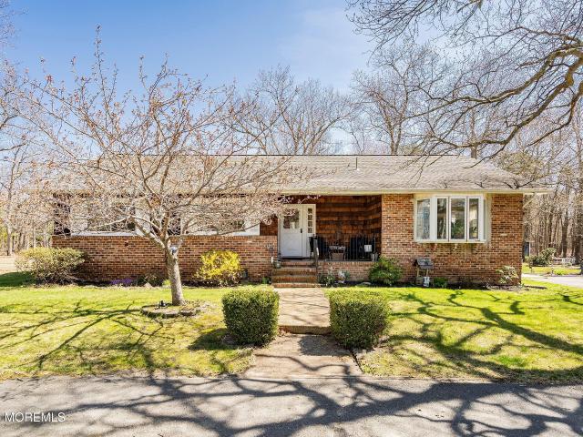 745 Oak Glen Road