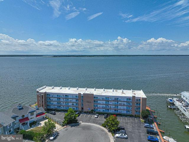 745 Mooring Road # 105