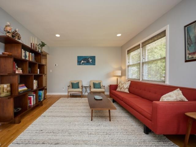 745 Mclaughlin Pl