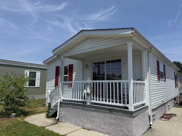 745 Meadow View Ln, Erma, NJ 08204
