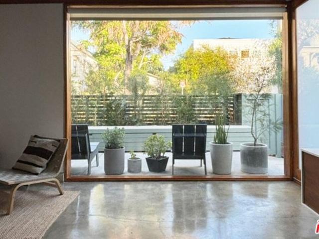 745 Navy St, Santa Monica, CA 90405