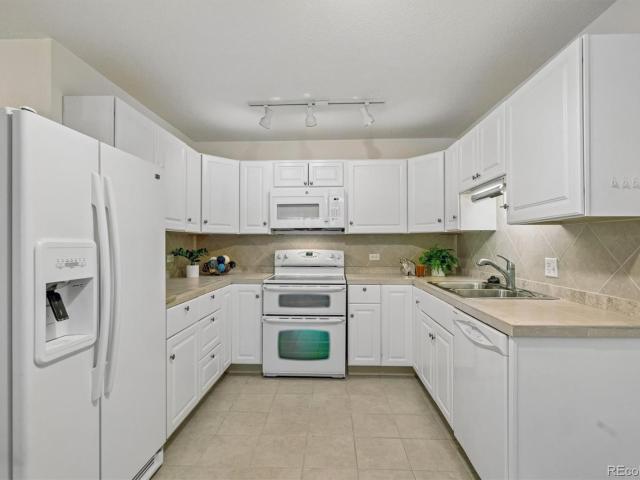 745 S Alton Way # 2A