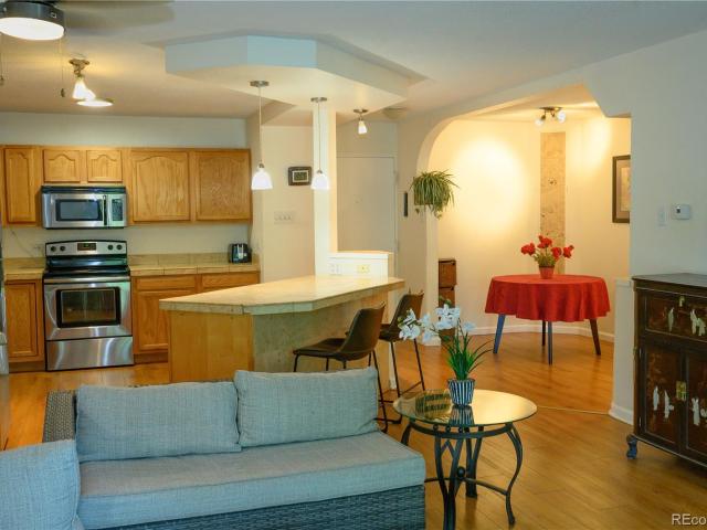 745 S Alton Way # 4C