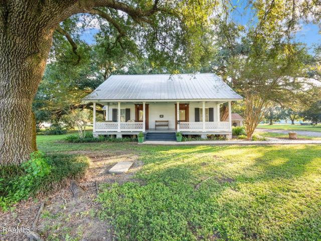 745 S Poydras St, Breaux Bridge, LA 70517 | MLS #2500003 | Compass