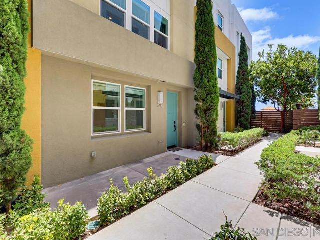 745 Shoreline Rd