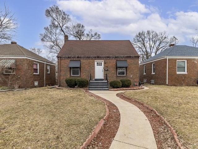 745 Porter St, Gary, IN 46406