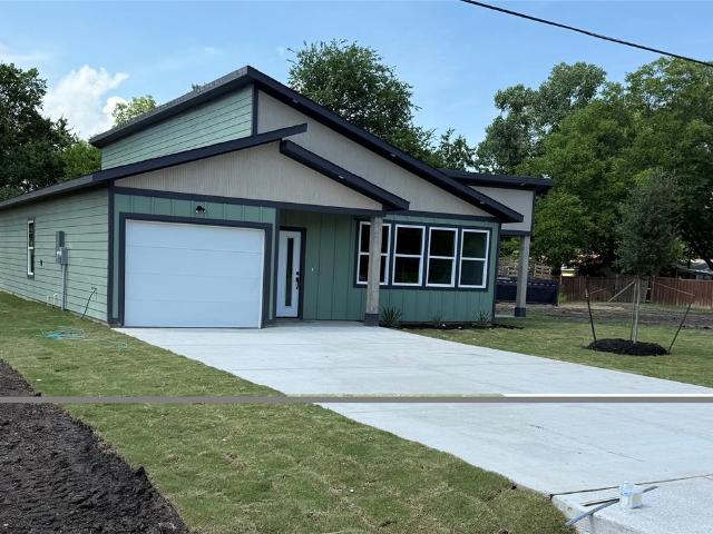 745 W Marshall