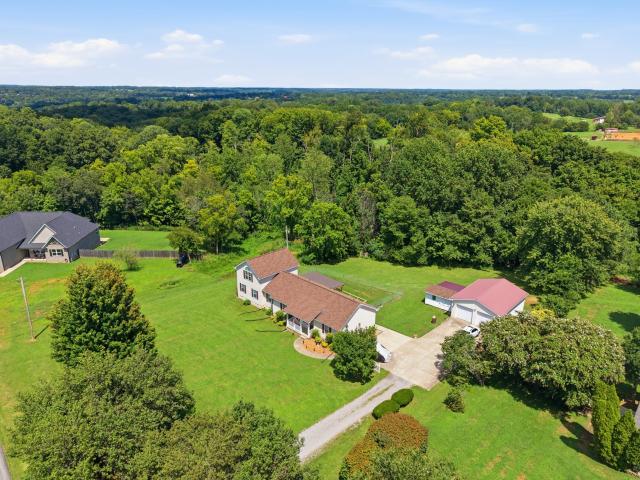 7464 Hoods Branch Rd