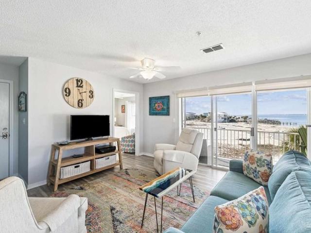 7464 Sunset Harbor Dr Apt 133, Navarre, FL 32566